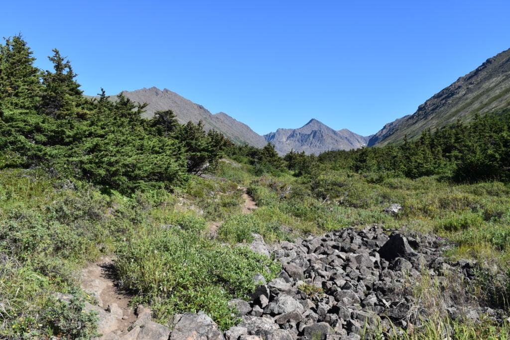 Williwaw Lakes: A long walk to a wild, remote-feeling valley - Hiking ...