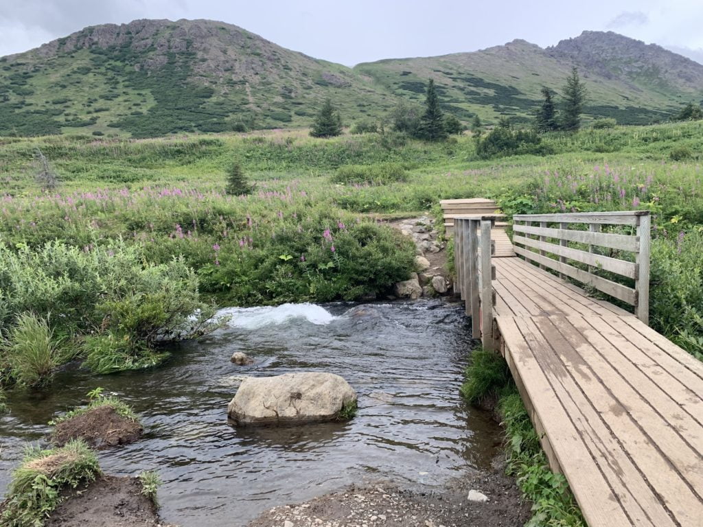 Williwaw Lakes: A long walk to a wild, remote-feeling valley - Hiking ...
